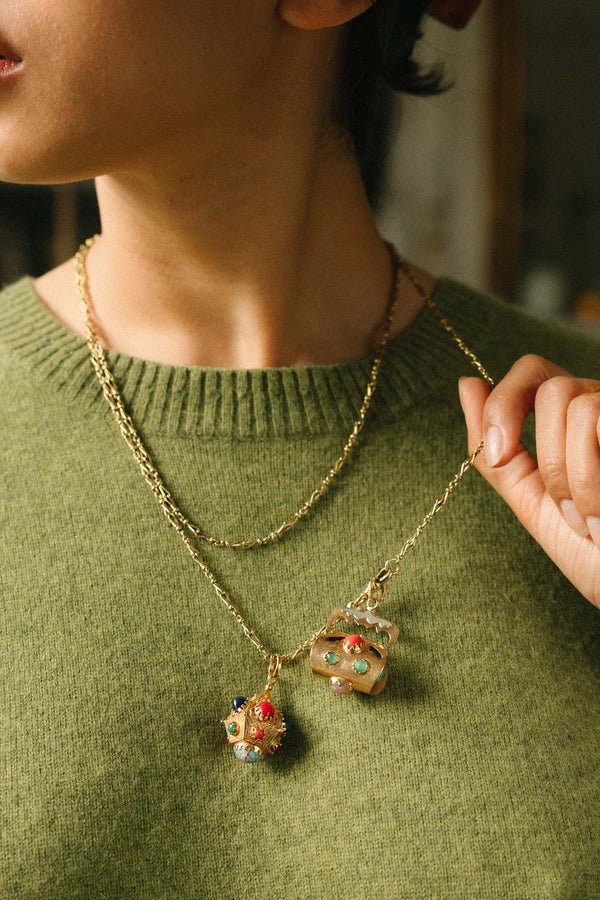 Collier Pendentif en or jaune, saphir et diamants – Castafiore